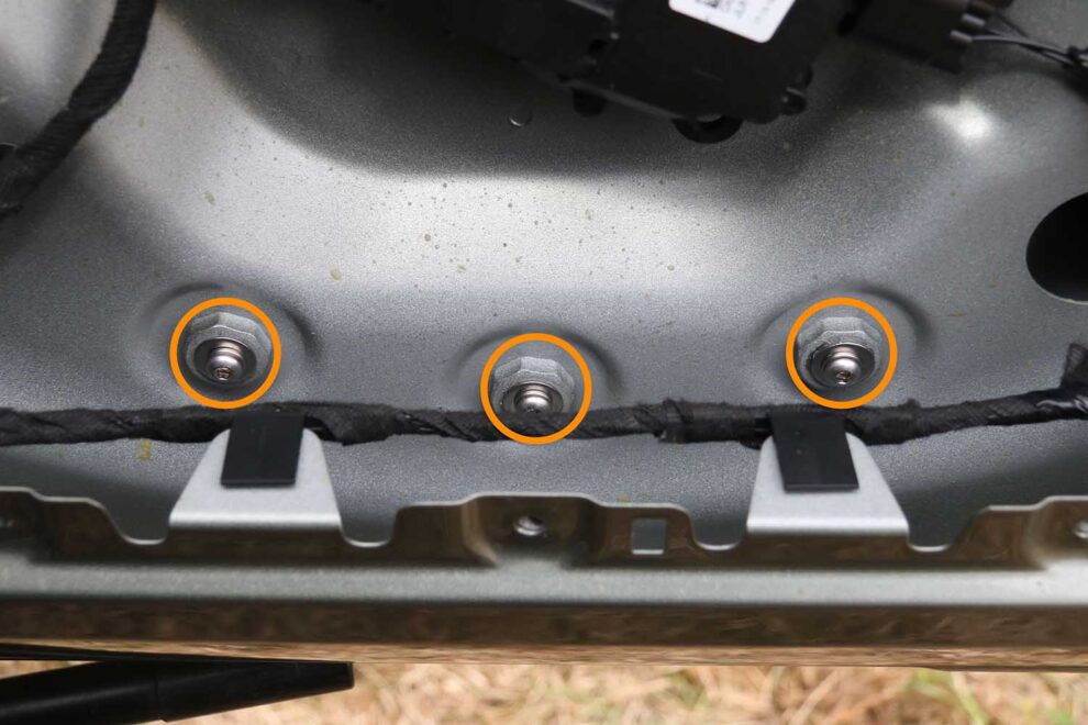 New Defender Spare Wheel Delete Kit - L663 - 4x4overlander
